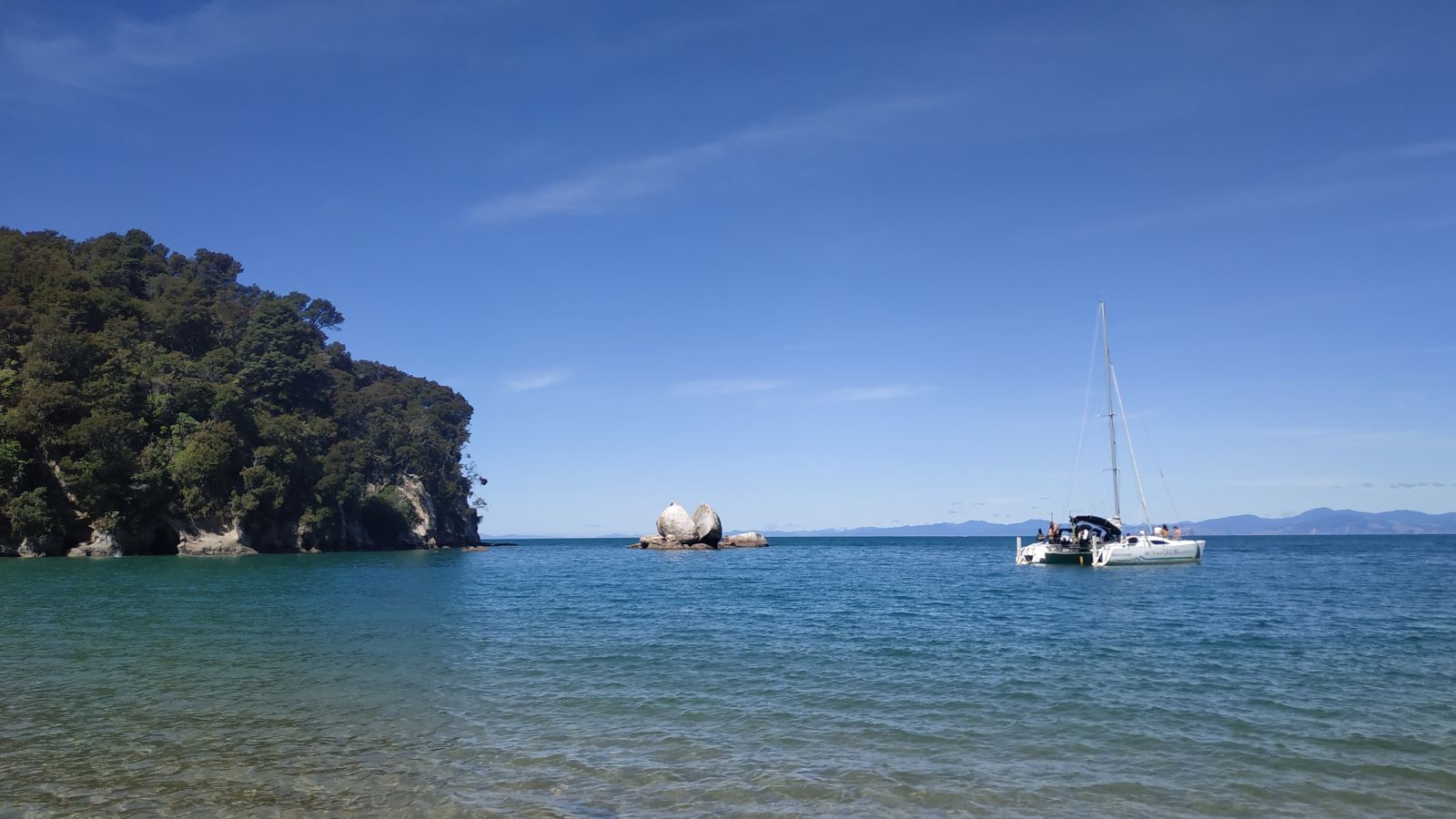 Visiting The Impressive Split Apple Rock in New Zealand [2026]